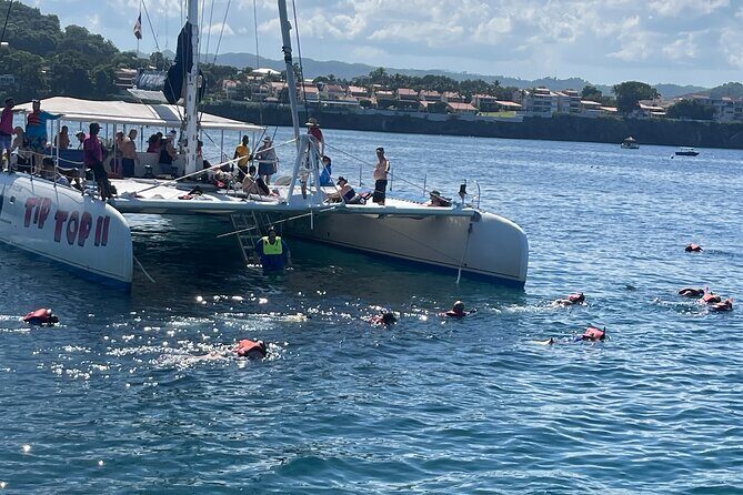Amber Cove & Taino Bay: Private Catamaran with Jacuzzi and Lunch - FAQ