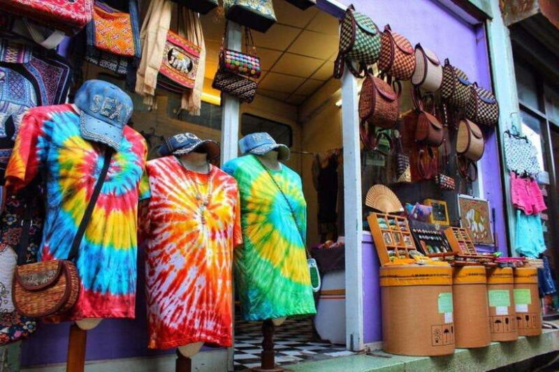 Amphawa Floating Market & Railway Market : Private Tour - Key Points