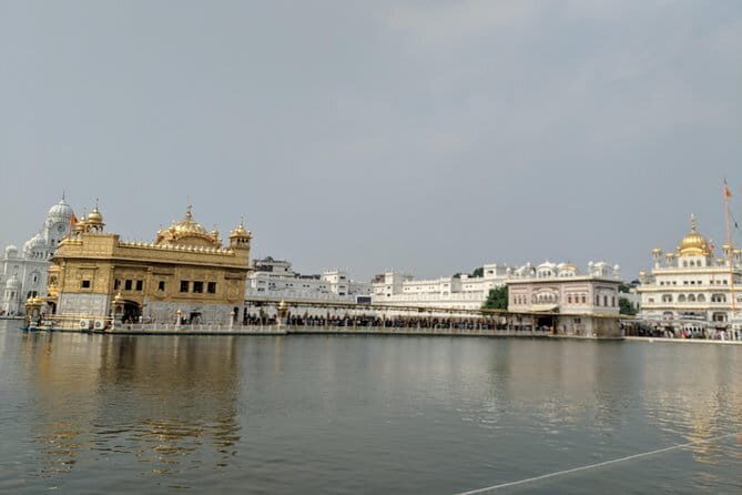 Amritsar: Golden Temple, Jallianwala Bagh & Wagah Border Tour - FAQs