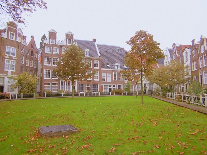 Amsterdam: 2.5-Hour Historic Private Walking Tour - An In-Depth Look at the Tour Itinerary