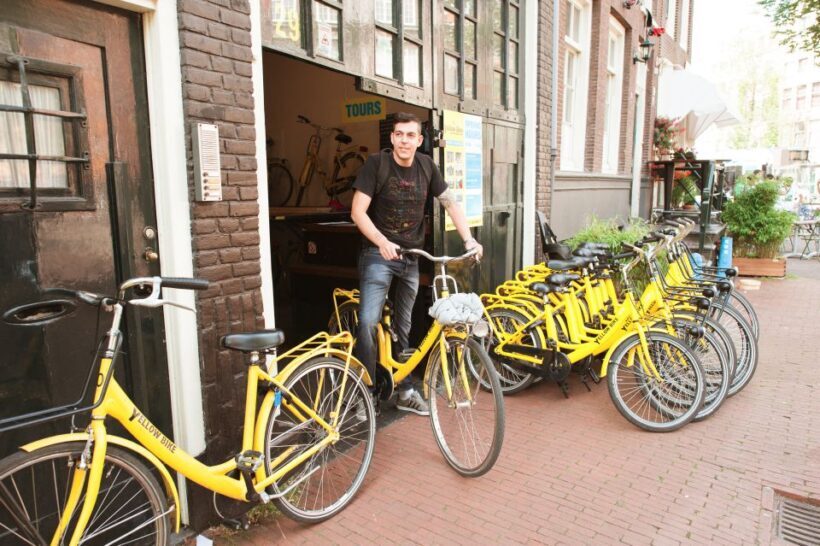 Amsterdam: 2-Hour City Highlights Guided Bike Tour - The Value of the Tour