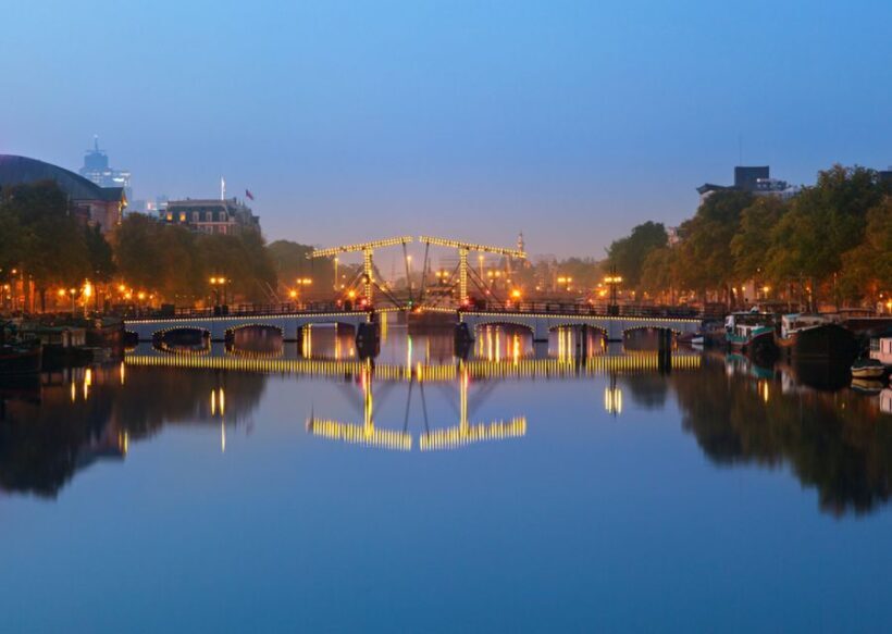 Amsterdam: 3-Hour Private Highlights City Tour by Minivan - An In-Depth Look at the Tour Itinerary