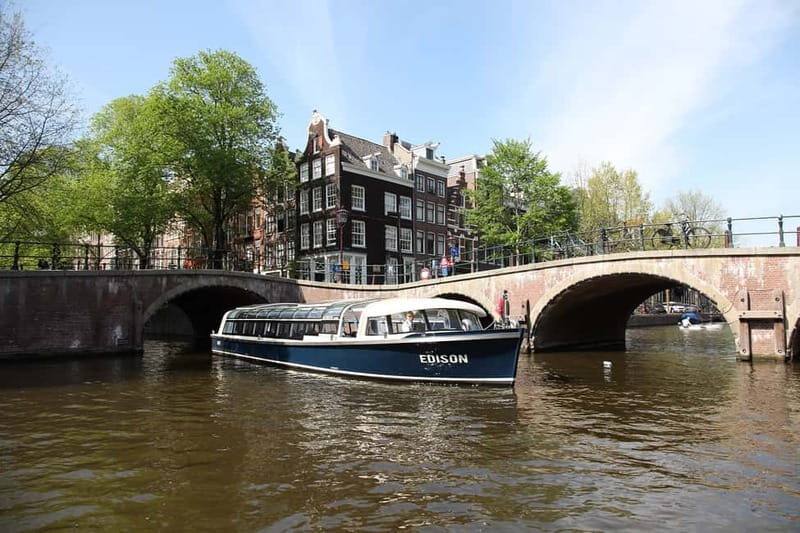Amsterdam: 75 Minute City Canal Cruise with Audio Guide - What to Expect from the Tour