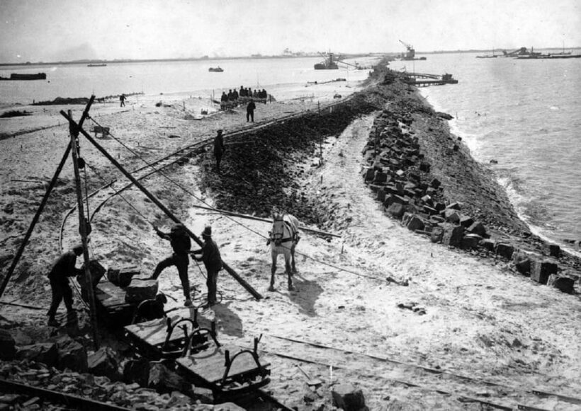 Amsterdam: Afsluitdijk and Wadden Center Museum Private Tour - An In-Depth Look at the Tour