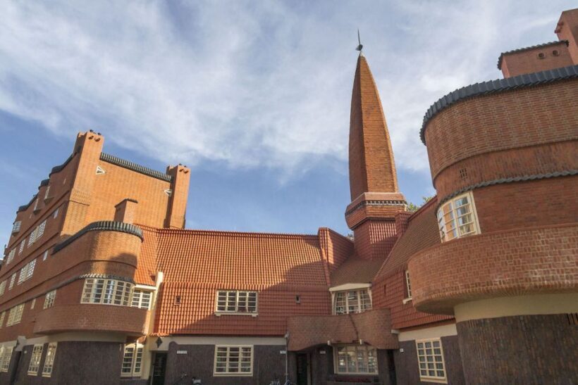 Amsterdam: Architecture Museum Het Schip Entry Ticket & Tour - Who Should Consider This Tour?