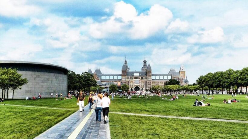 Amsterdam Audioguide - TravelMate app for your smartphone - Deep Dive: What You’ll Experience at Each Stop