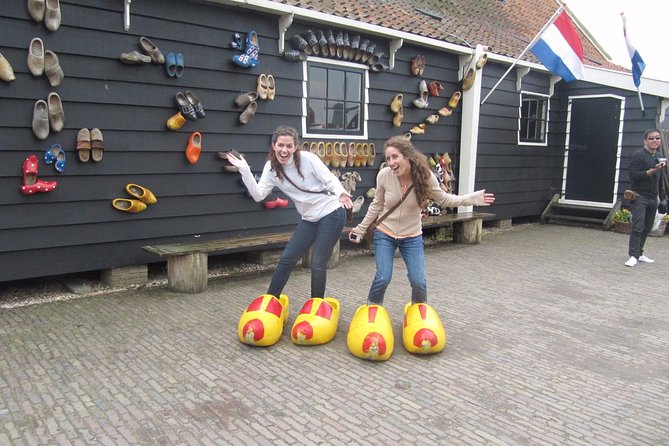 Amsterdam Bike Rental with free GPS narrated bike tour - Summary