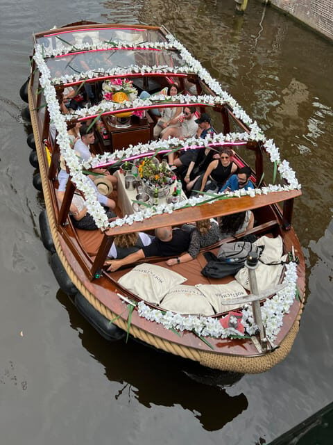 Amsterdam: Boat Tour with Optional Unlimited Drinks - The Duration and Its Implications