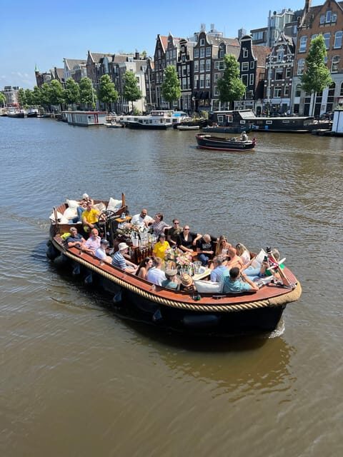 Amsterdam: Boat Tour with Optional Unlimited Drinks - Practical Tips for Travelers
