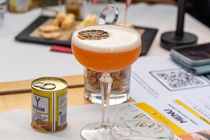 Amsterdam Canal Cocktail Cruise - Onboard Snacks and Beverages