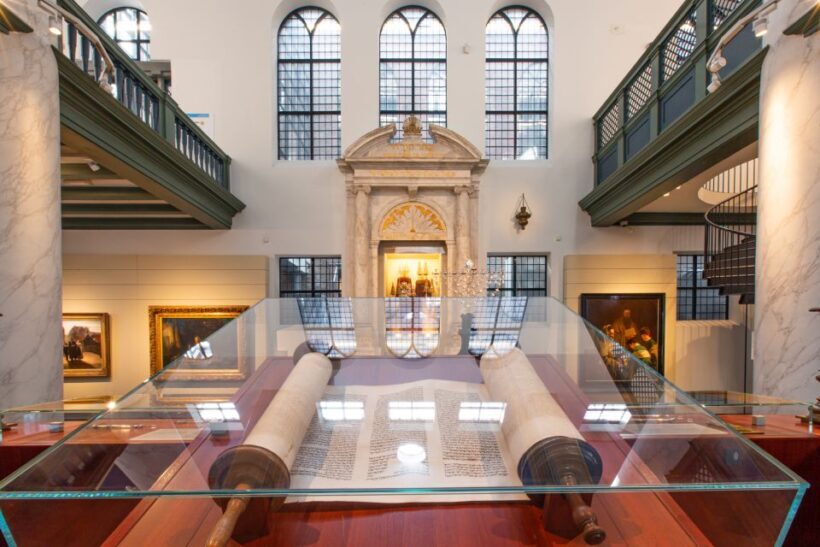 Amsterdam: Canal Cruise and Jewish Cultural Quarter Tickets - Memorials and Additional Sites