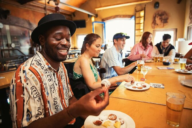 Amsterdam Canal Cruise and local Food Tour - The Sum Up