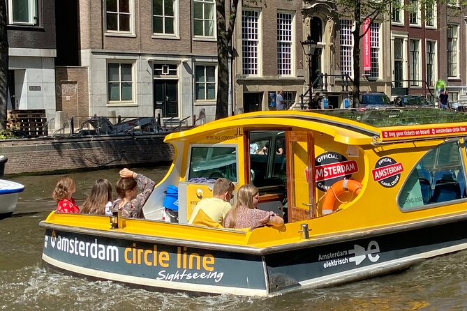 Amsterdam Canal Cruise Review: A Unique Experience - Why You Should Consider the Amsterdam Canal Cruise