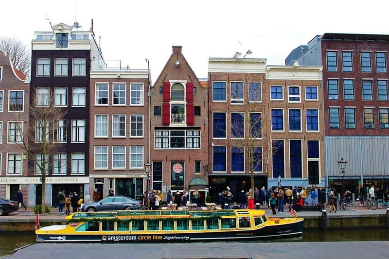 Amsterdam canal cruise with culinary burger or cheese & wine - Frequently Asked Questions
