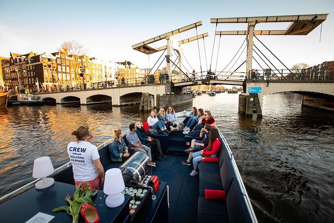 Amsterdam Canal Cruise With Live Guide and Unlimited Drinks - FAQ