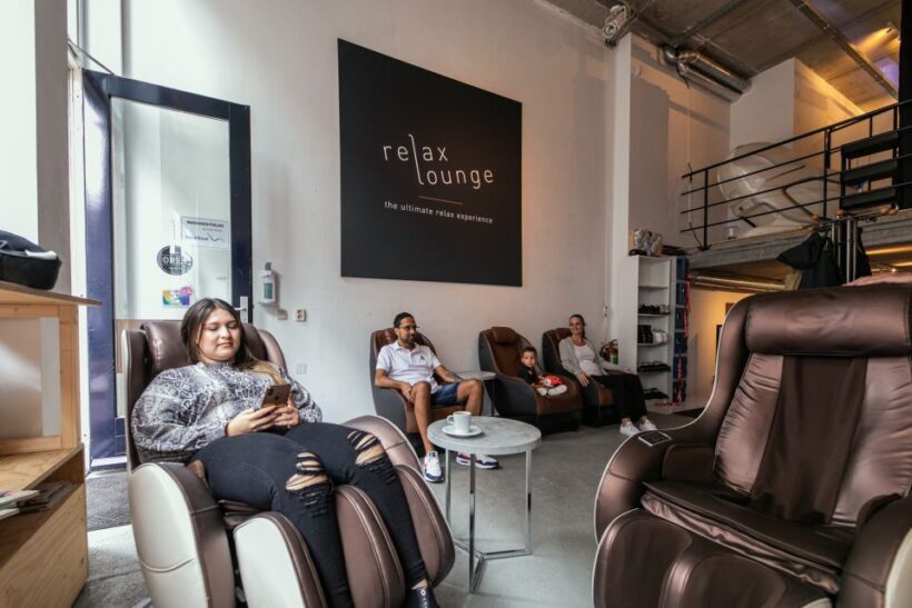 Amsterdam: Chill Massage Chair - What We Loved and What to Watch Out For