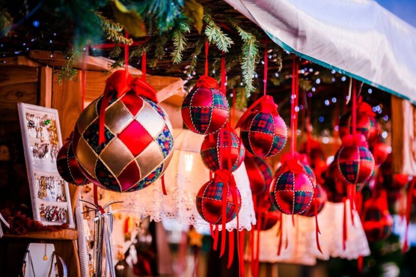 Amsterdam: Christmas Lights and Festive Delights - An In-Depth Look at the Experience
