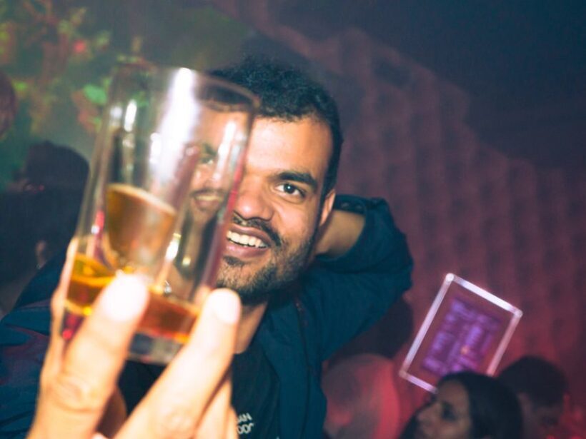 Amsterdam: City Center Bar Crawl and Nightlife Experience - The Sum Up: Who Should Consider This Tour?