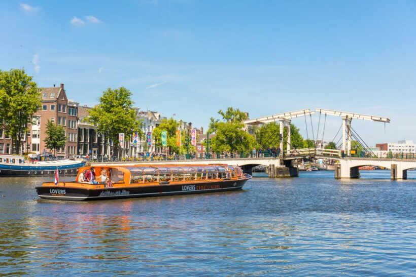 Amsterdam: City Centre Canal Cruise - An In-Depth Look at the Experience