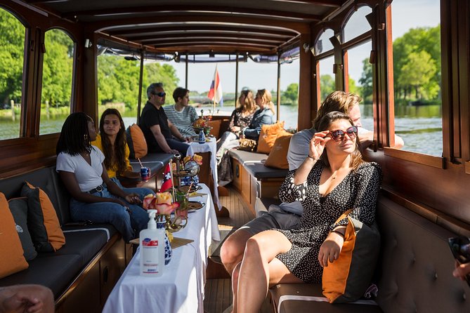Amsterdam Classic Saloon Boat Cruise, Drinks and Cheese Option - FAQ