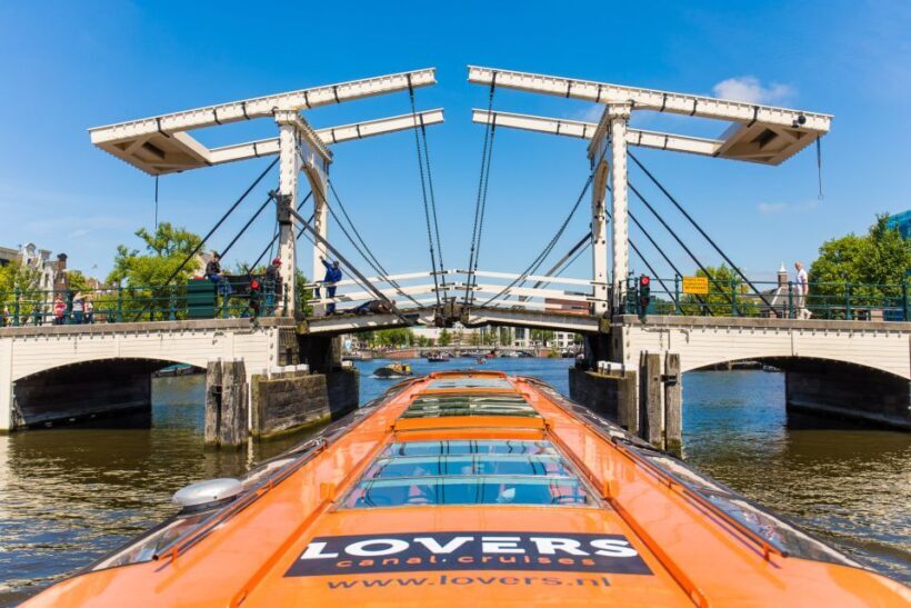 Amsterdam Combo: Madame Tussauds and Canal Cruise - A Detailed Look at the Tour Experience