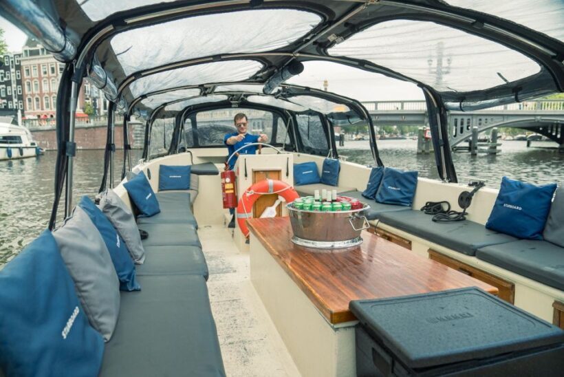 Amsterdam: Cozy Evening Canal Cruise With Open Bar Option - Practical Details That Matter