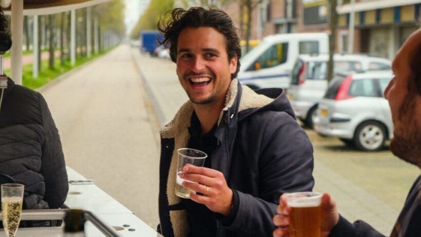 Amsterdam: Dutch Beer Bike Blast Tour with Onboard Bar - Key Points