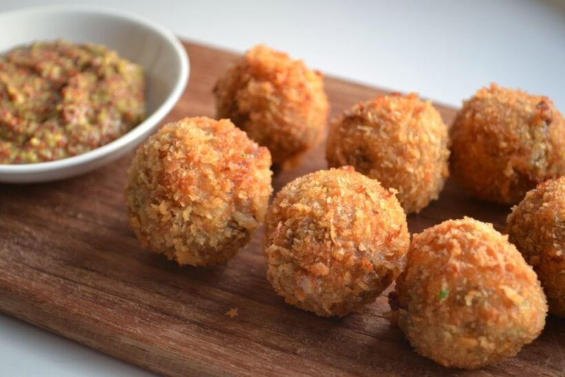 Amsterdam: Dutch Bitterballen and Croquette Tasting - Inside the Experience: What You Can Expect