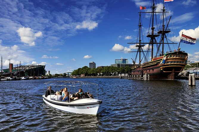 Amsterdam Essence in German: 90-Minute Waterway Trip - Traveler Reviews and Recommendations