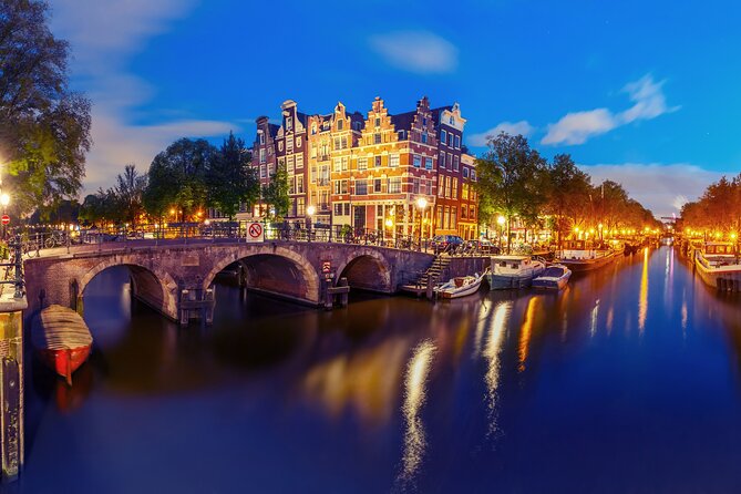 Amsterdam Evening Cruise With Onboard Bar - Cruise Experience and Amenities