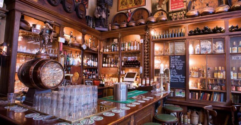 Amsterdam: Exclusive Red Light District Tour and Drink - A Detailed Look at the Tour Experience