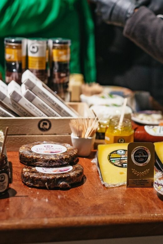 Amsterdam: Food and Culture Walking Tour with Tastings - Key Points