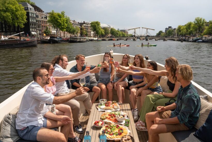 Amsterdam: German Guided Canal Cruise with on Board Bar - Why You’ll Love This Canal Tour