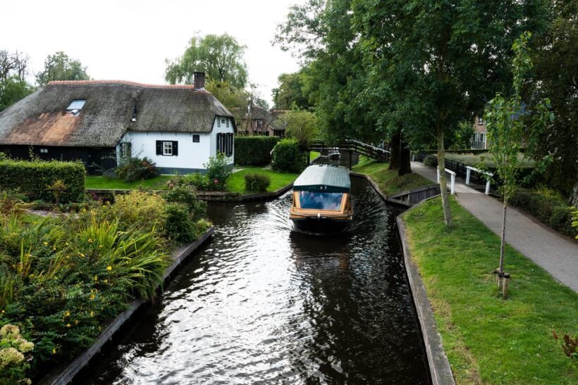 Amsterdam: Giethoorn Day Trip, Boat Tour, and Walking Tour - Final Thoughts