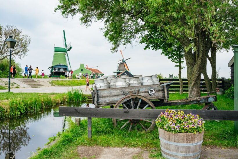 Amsterdam: Giethoorn, Volendam, and Zaanse Schans Tour - Overall Value & Who It’s Best For