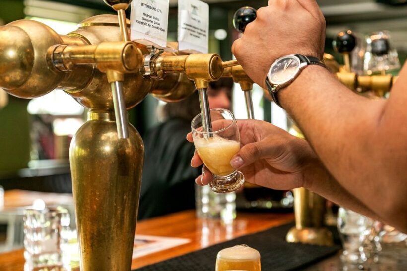 Amsterdam: Guided Craft Beer Brewery Bus Tour with Tastings - What Sets the Breweries Apart?