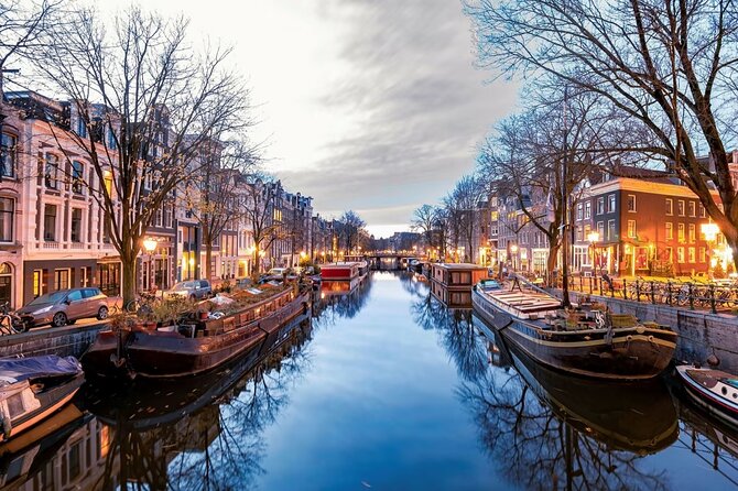 Amsterdam Haunted History and Ghost Walking Tour - Uncovering Haunted Hotspots