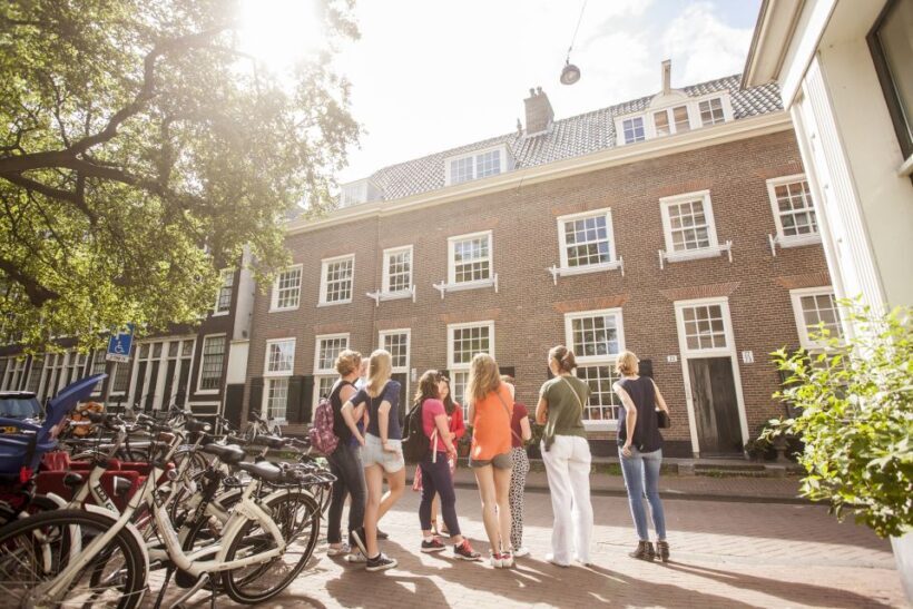 Amsterdam: Hidden Gems & Highlights Guided Bike Tour - The Experience You’ll Get