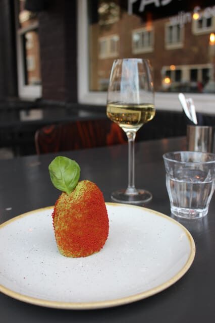 Amsterdam: High Wine at wine bar Paskamer, 3-rounds - Who Will Enjoy This?