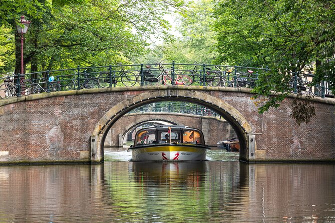 Amsterdam Highlights Sightseeing Cruise - Onboard Amenities and Features