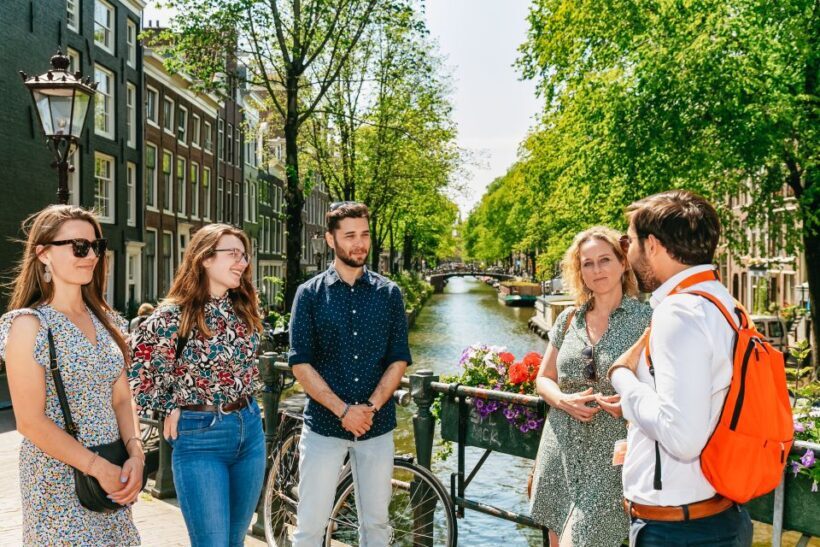 Amsterdam: Historical Highlights Walking Tour with Tasting - Final Thoughts: Who Is This Tour Best For?