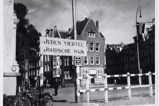 Amsterdam in World War II Tour - Tour Experience and Features