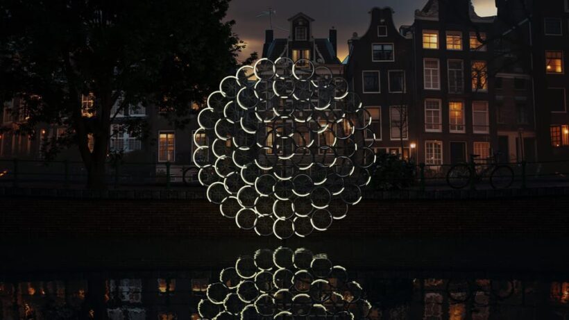 Amsterdam: Light Festival Boat Tour with Warm Drinks - An Overview of the Tour Experience