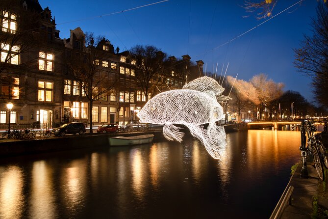 Amsterdam Light Festival Boat Tour With Warm Drinks - Inclusions
