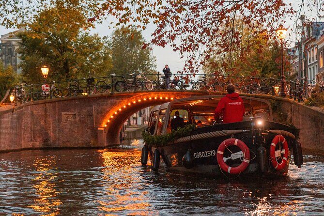 Amsterdam: Light Festival (Semi) Open Boat - Drinks & Snacks - FAQ