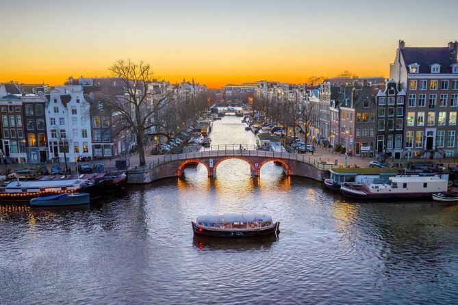 Amsterdam: Light Festival Shared Boat with unlimited drinks - Who Will Love This Tour?