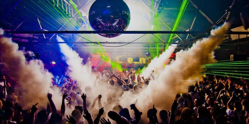 Amsterdam: Nightlife Ticket with Champagne and Cruise - The Sum Up