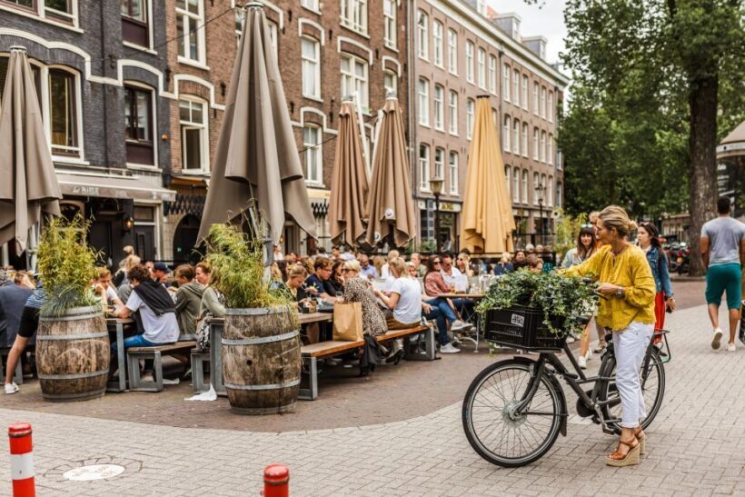 Amsterdam: Off-the-Beaten-Track Neighborhoods Private Tour - Exploring the Tour: A Deep Dive into What You’ll Experience