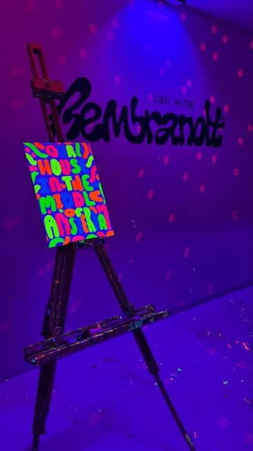 Amsterdam: Paint and Sip in the Dark at Rembrandt van Wine - An Overview of the Experience
