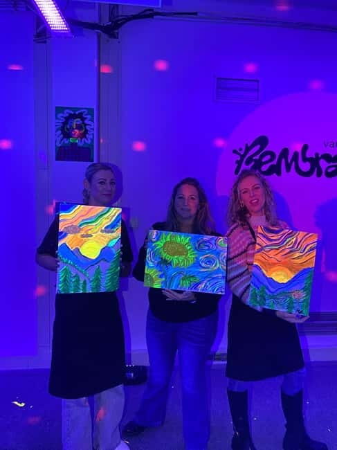 Amsterdam: Paint and Sip in the Dark at Rembrandt van Wine - Who Will Love This Experience?